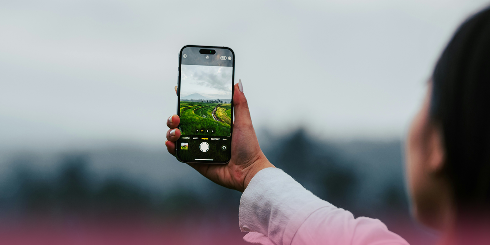 Explore the Benefits of having multiple eSIMs on Your iPhone – eSimmer